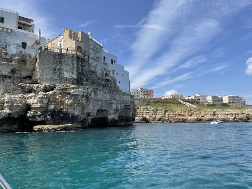 Polignano a Mare: Speedboat Cruise to Caves with Aperitif - What to Expect During the Tour