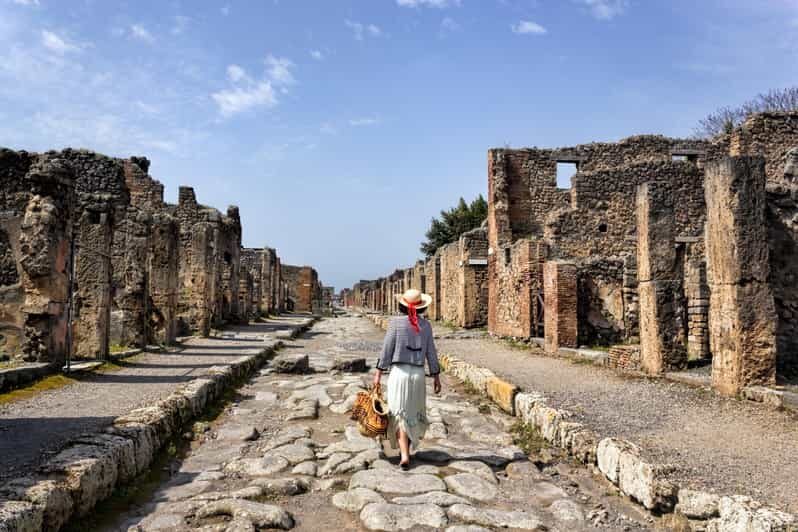 Pompeii from Sorrento: transfer + entry ticket + guided tour - Itinerary and What to Expect
