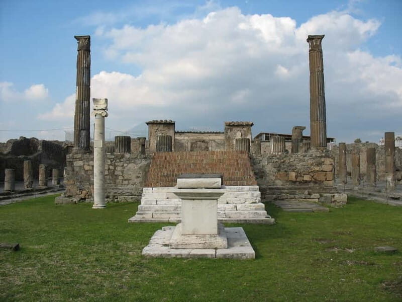 Pompeii: Group Tour with an Archeologist Guide - Is this Tour Worth It?