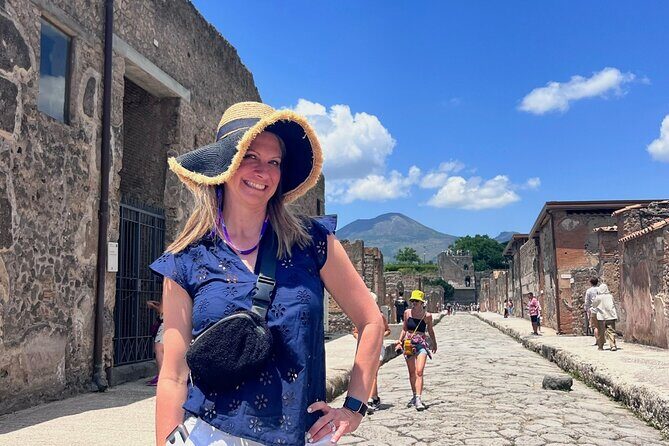 Pompeii & Herculaneum by Train from Rome with Pizza Lunch - Why This Tour Works Well