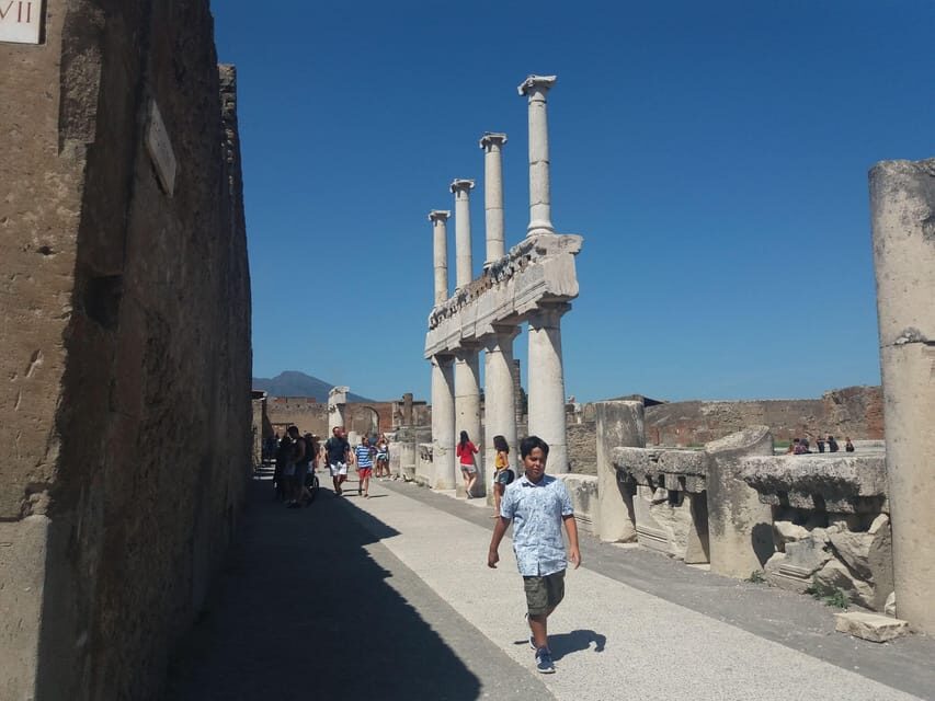 Pompeii No-line Entrance Tickets with audioguide - Who Will Benefit Most from This Experience?