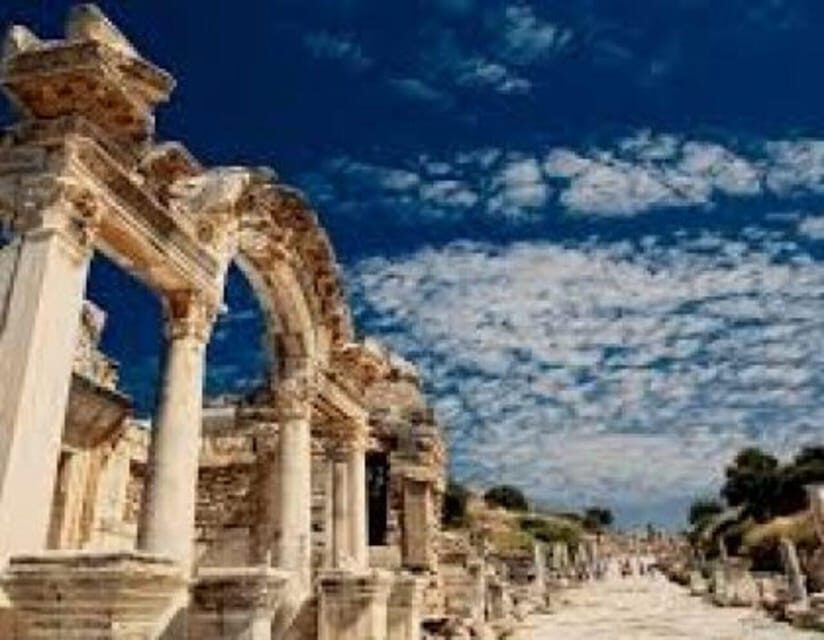 Pompeii Ruins: 2H Private Tour with Skip The Line Tickets - What You’ll See and Experience