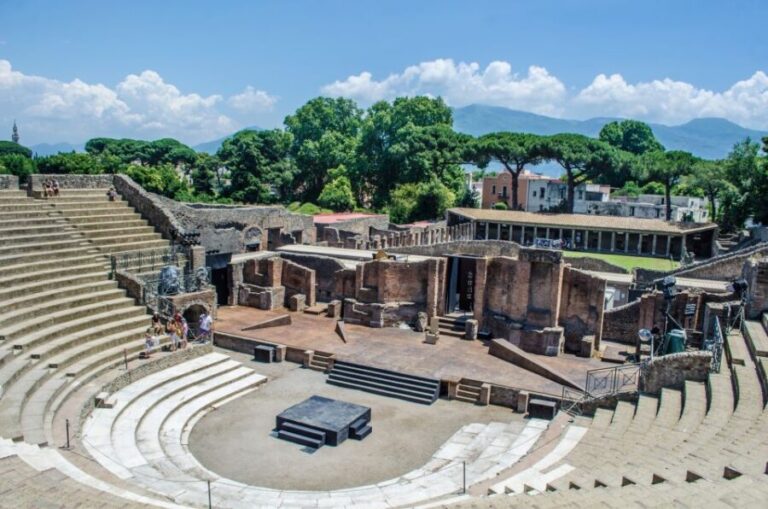 Pompeii: Small Group Guided Tour and Skip-the-Line Ticket - The Value of Guided Small-Group Tours