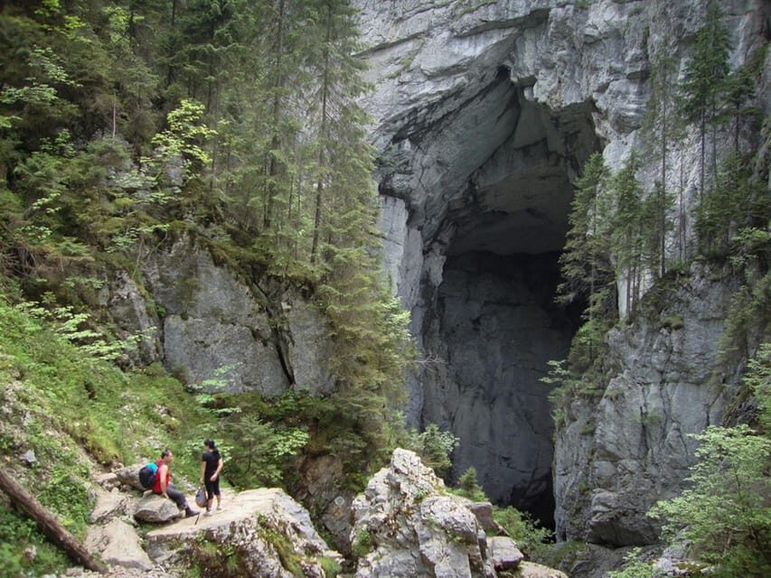 Ponor Fortress:1 day tour visit the greatest Romanian cave - Assessing the Value