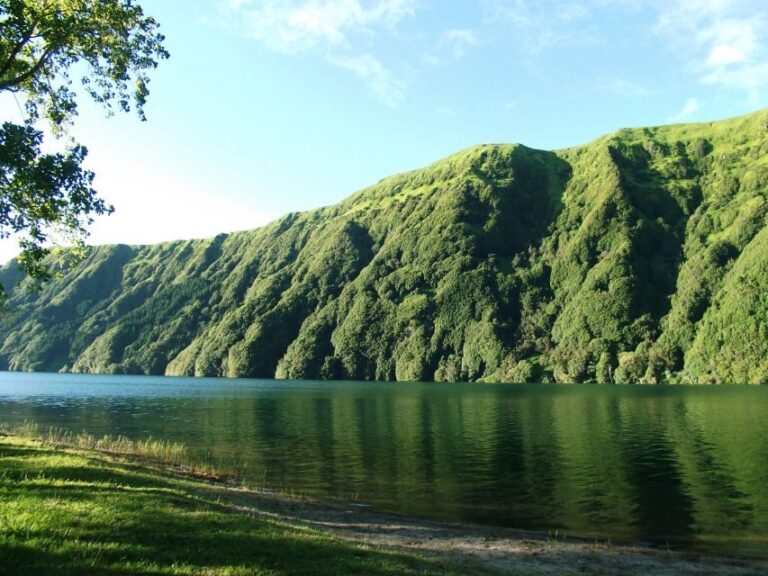 Ponta Delgada: Half-Day 4x4 Sete Cidades Trip - Why Choose This Tour?