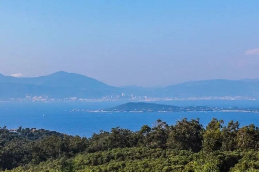 Porticcio: Coastal Train Ticket with Audio Guide & Tastings - The Scenic Coastline and Itinerary Breakdown