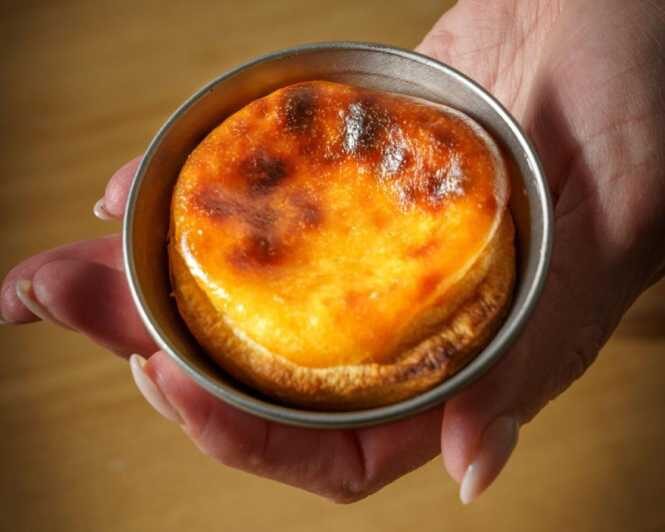 Porto center- Workshop A nata do BJ making pasteis de nata - The Hands-On Baking Experience