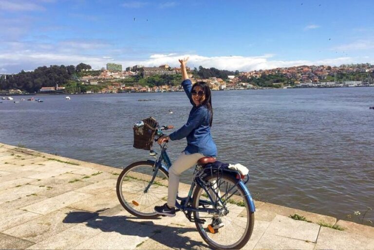 Porto: City Bike Rental - Exploring Porto at Your Own Pace