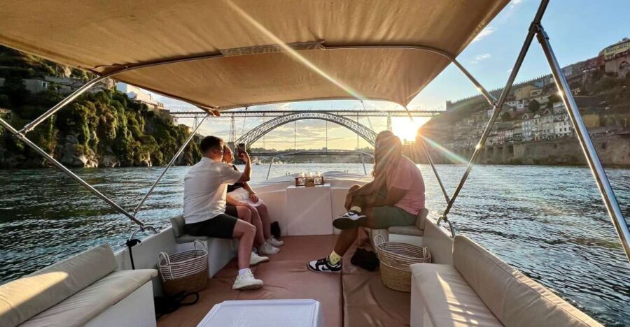 Porto: Douro River Boat Cruise with Port Wine Tasting - Analyzing the Value