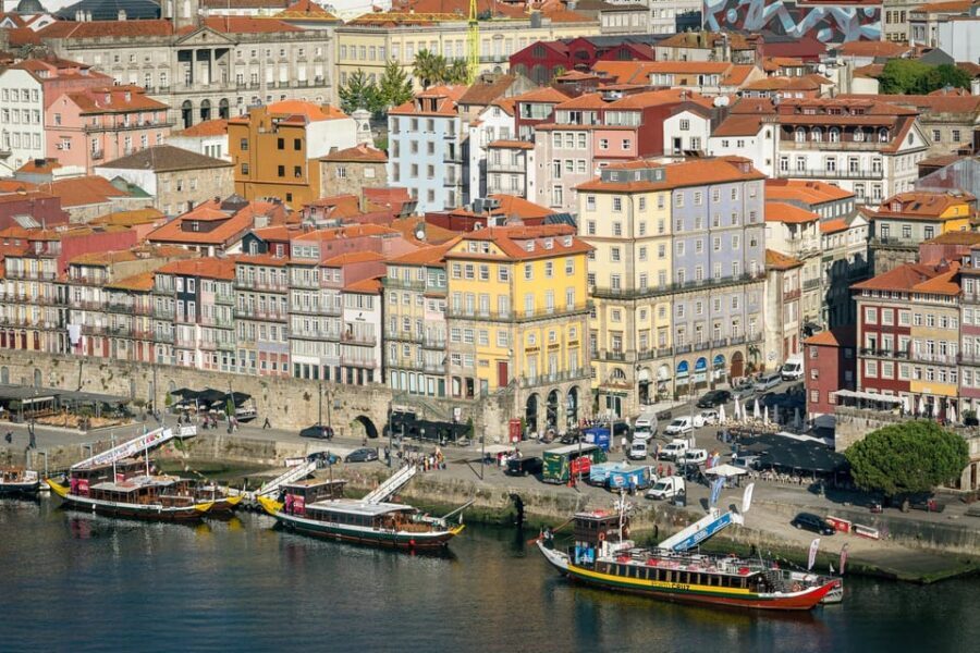 Porto: Flexible Walking Tour in Historic Center - Practicalities and What to Expect