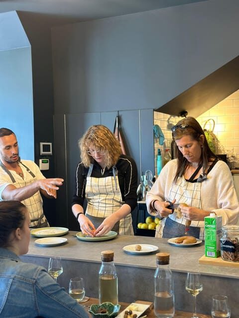 Porto: Local Market Tour & Cooking Class/Showcooking - Practicalities and Logistics