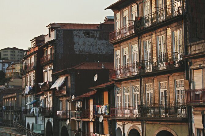 Porto "Old Town" Walking Tour with river cruise (Small-groups) - Authenticity and Value