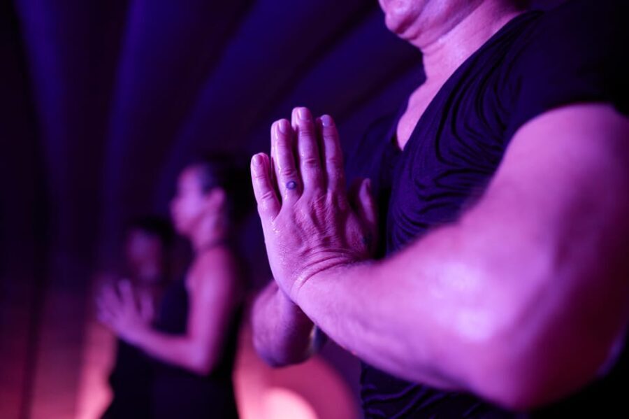Porto: Private Hotpod Yoga Class - The Itinerary in Detail