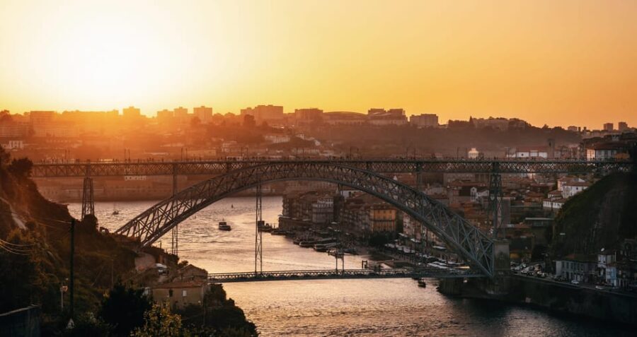 Porto: Private Sunset Walking Tour with Port Wine and Views - Key Points