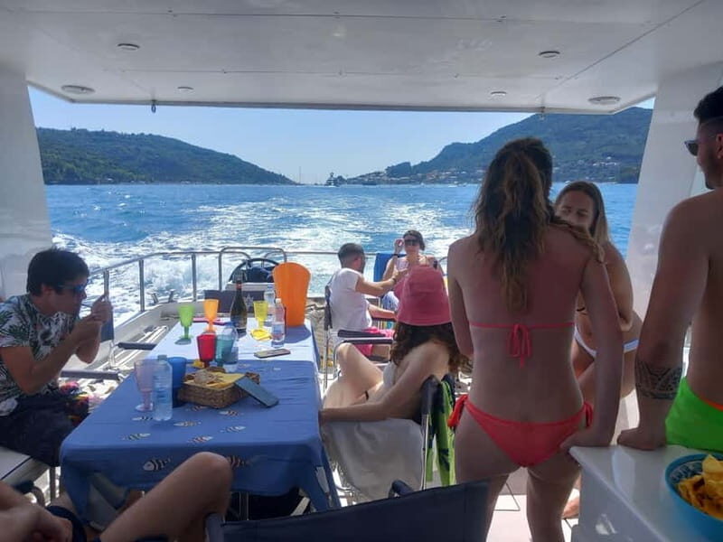 Portovenere:Gulf Poet & Islands private boat trip with meal - Why This Tour Stands Out