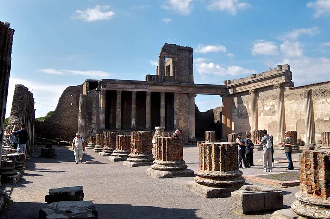 Positano Sorrento Pompeii With Guide And Skip The Line - Key Points