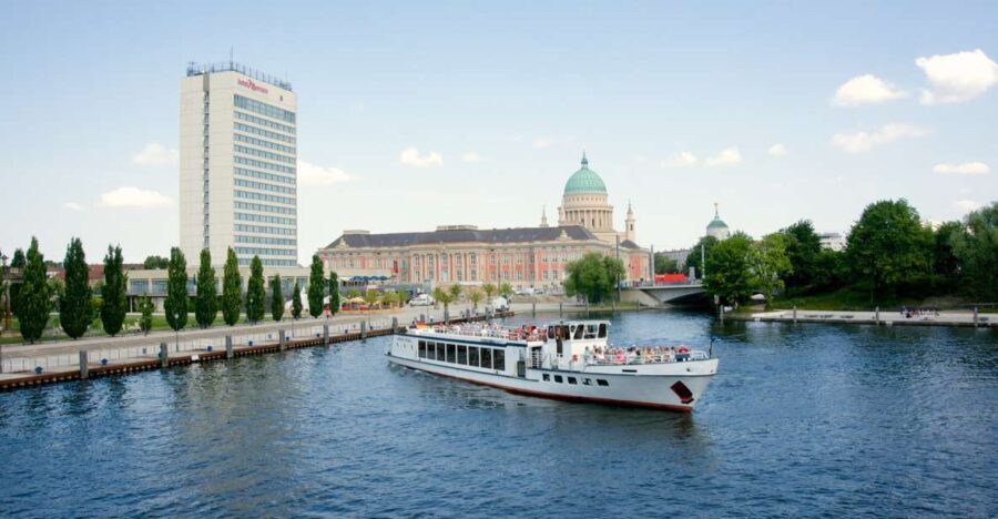 Potsdam: Palace Tour by Boat - What to Expect on the Day