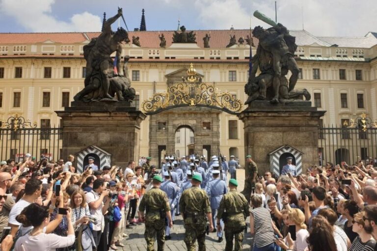 Prague: 1-Hour Castle Tour With Fast-GET Admission Ticket - The Experience in Detail: What to Expect and Why It Matters
