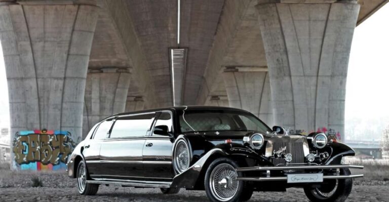 Prague: 1-Hour Vintage Limousine Rental - The Value of the Champagne and Entertainment Features