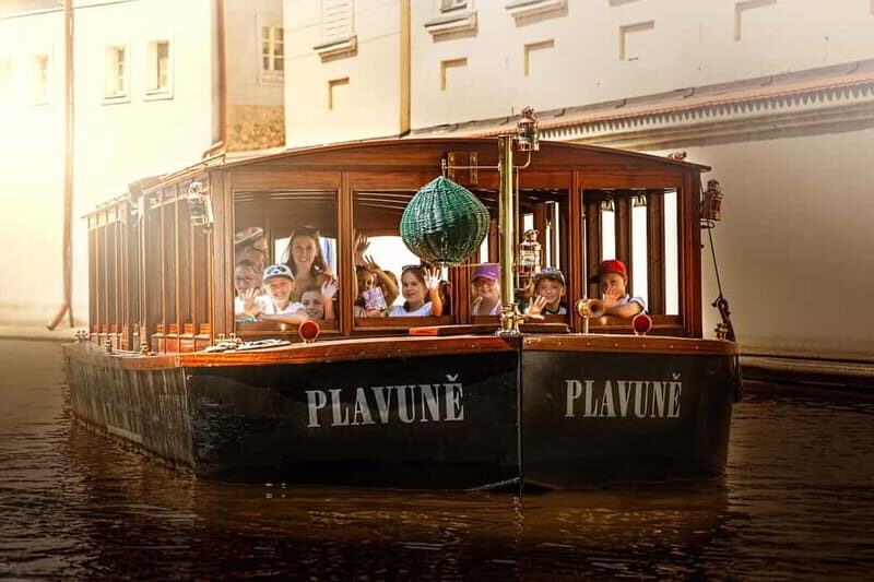 Prague: Canal Cruise Around Charles Bridge - What You Can Expect from the Tour