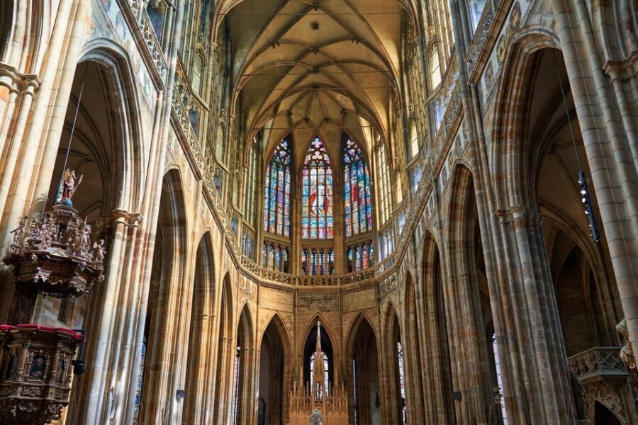 Prague Castle St. Vitus Cathedral, Royal Palace, St. George's Basilica - What You Can Expect from the Tour
