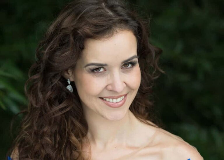 Prague: Classical Christmas Gala Concert at the Rudolfinum - An In-Depth Look at the Experience