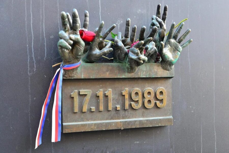 Prague: Cold War/Communism Tour with a Local Historian - The Itinerary in Detail: What to Expect