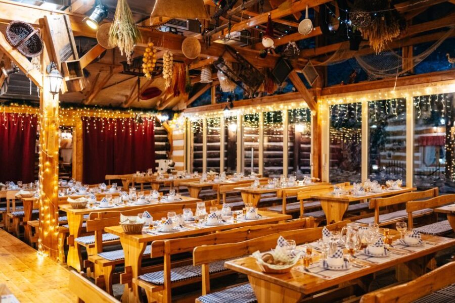 Prague: Dinner with Folk Show and Open Bar - In-Depth Review of the Prague Folk Experience