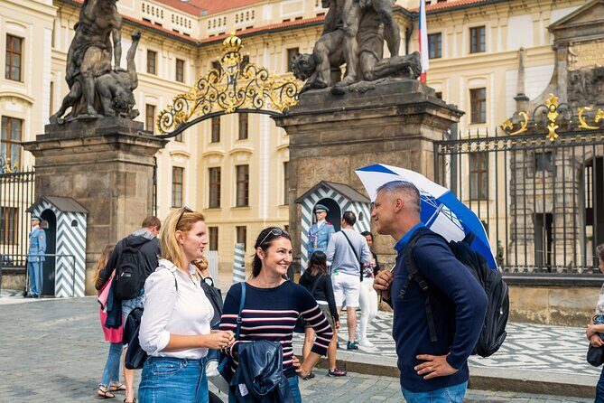 Prague Grand 2,5 hour + 2 hour exterior walking tour - What You Can Expect: The Itinerary Breakdown