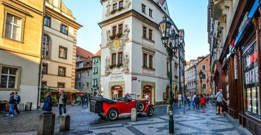 Prague: Must-See Attractions Walking Tour - Why This Tour Works Well