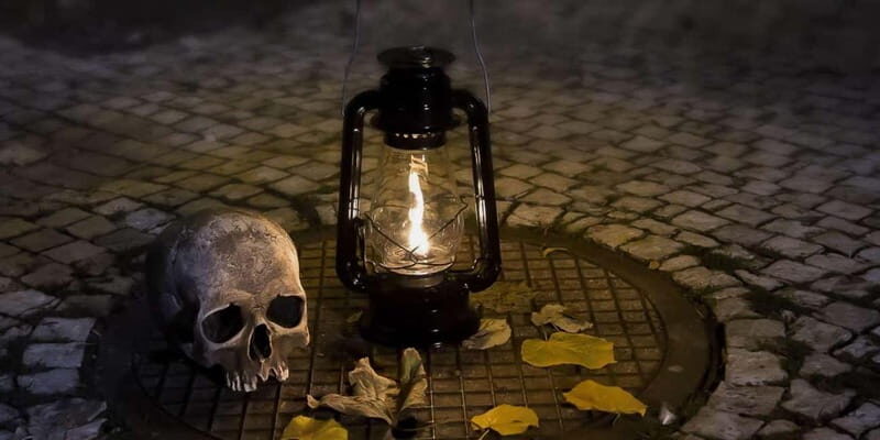 Prague Old Town, Underground and House of Alchemy Tour - Exploring the Medieval Underground World