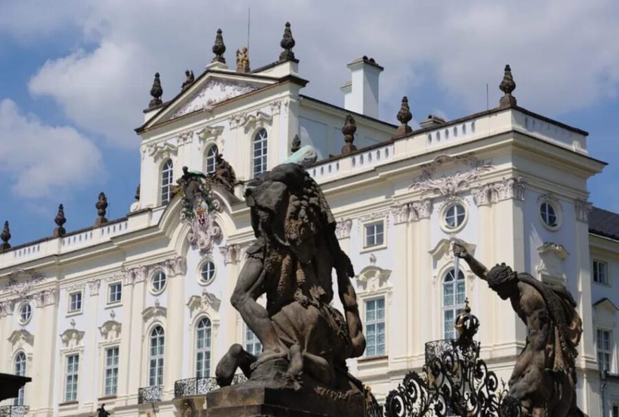 Prague: Prague Castle Guided Tour - Authenticity and Value: Why This Tour Works