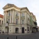 Prague: Private City Tour by Minivan - Detailed Breakdown of the Itinerary