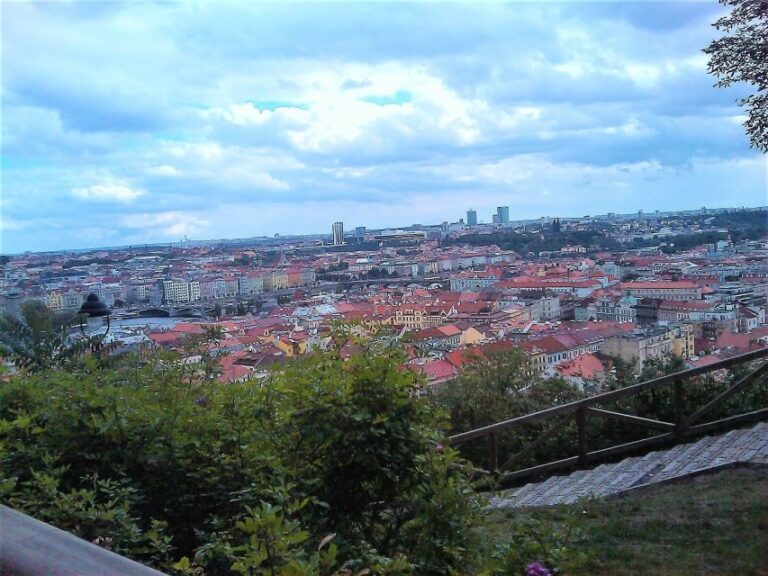 Prague: Tailored Sightseeing Tour in French - Why This Tour Is a Smart Choice