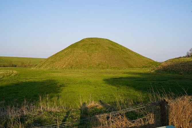 Prehistoric Britain: Ancient Caves, Stonehenge & Haunted Forest - Key Points
