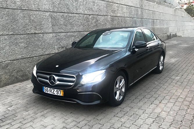 Premium Transfer Funchal - Madeira Airport - The Vehicle: Comfort and Style on the Go