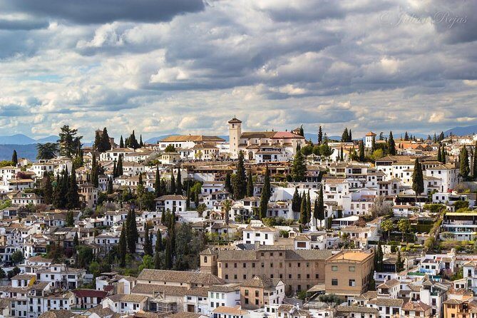 Private 4 hour walking tour of Granada (tickets to Cathedral and Royal Chapel) - Analyzing the Cost and Value