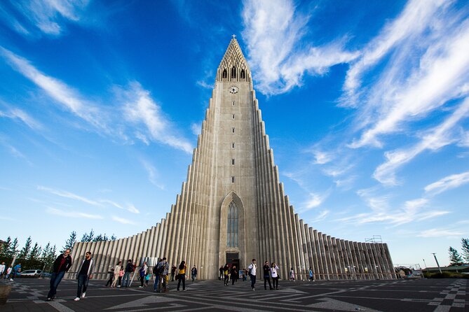 Private Airport Transfer from Reykjavik to Keflavik Int. Airport - Key Points