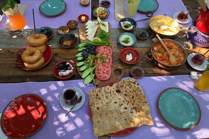Private and guided Food and Culinary Tour of Istanbul - Itinerary Breakdown: What You Can Expect