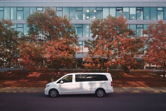 Private ARRIVAL Transfer by MINIVAN Mercedes Vito 8+1pax - Introducing the Private ARRIVAL Transfer by Mercedes Vito