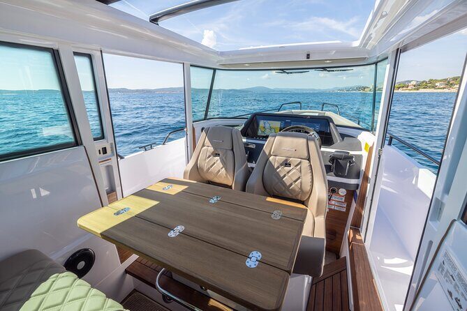 Private Axopar 37 MotorYacht Cruise in Santorini w/ Snack & Drink - The Experience: Why Travelers Love It
