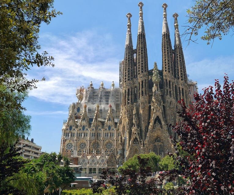 Private Barcelona Highlights Half-Day Tour - The Practicalities and Real-World Observations