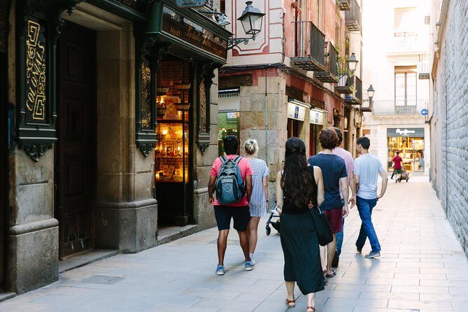 Private Barcelona Night Tapas Tour with Flamenco Show - What the Reviews Say