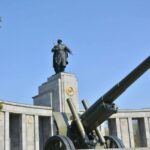 Private Berlin World War II Tour: History of third reich - Analyzing the Itinerary and Site Highlights