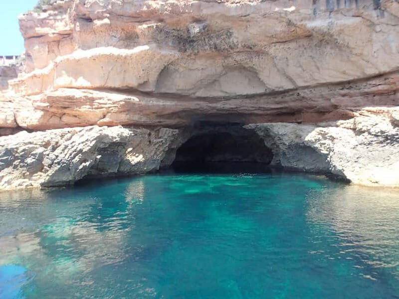 Private Boat by San Antonio Bay - A Detailed Look at the Itinerary