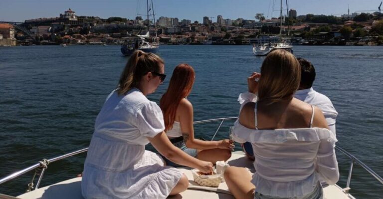 Private Boat Tour 6 Bridges 1h30, group price up to 6px - What to Expect