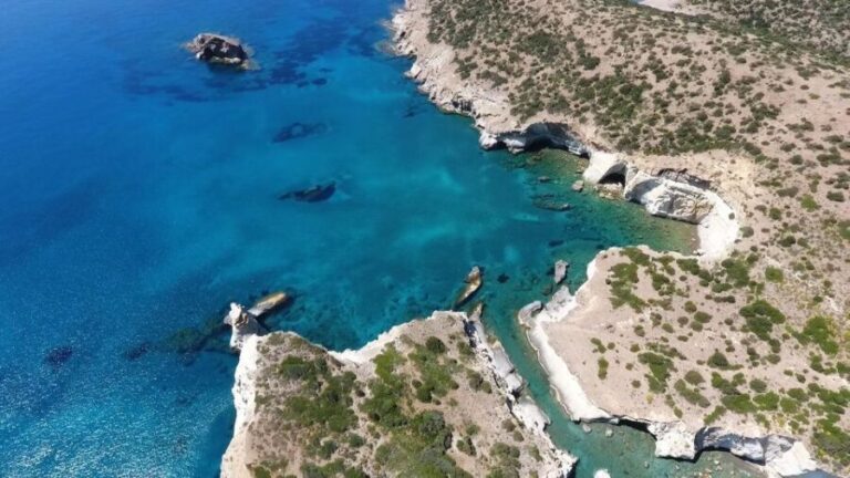 Private Boat Tour at your Top 4 beaches in Milos - Why This Tour Offers Great Value