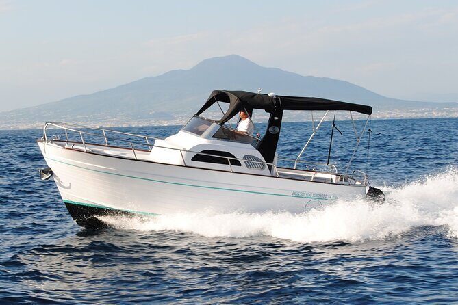 Private Boat Tour of Positano and Amalfi from Sorrento - Navigating the Itinerary: What You’ll See and Do