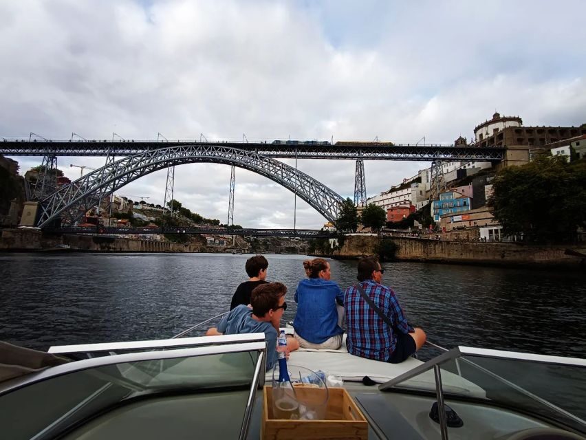 Private Boat Tour to Ponte D. Luís 1h, group price up to 6px - The Itinerary in Detail: What You Can Expect