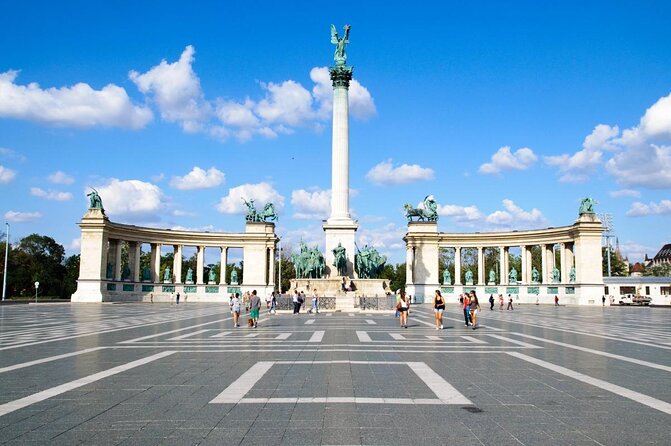Private Café Wandering: Excursion through Budapests Belle Epoque - An In-Depth Look at the Tour Itinerary